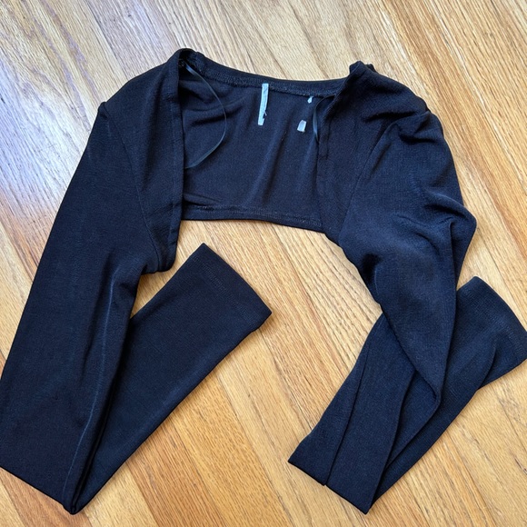 Simonett | Tops | Vintage Black Shoulder Crop Shawl Xss | Poshmark